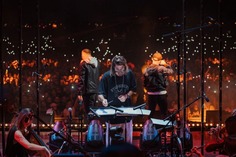 - Magazyn Going. MORE